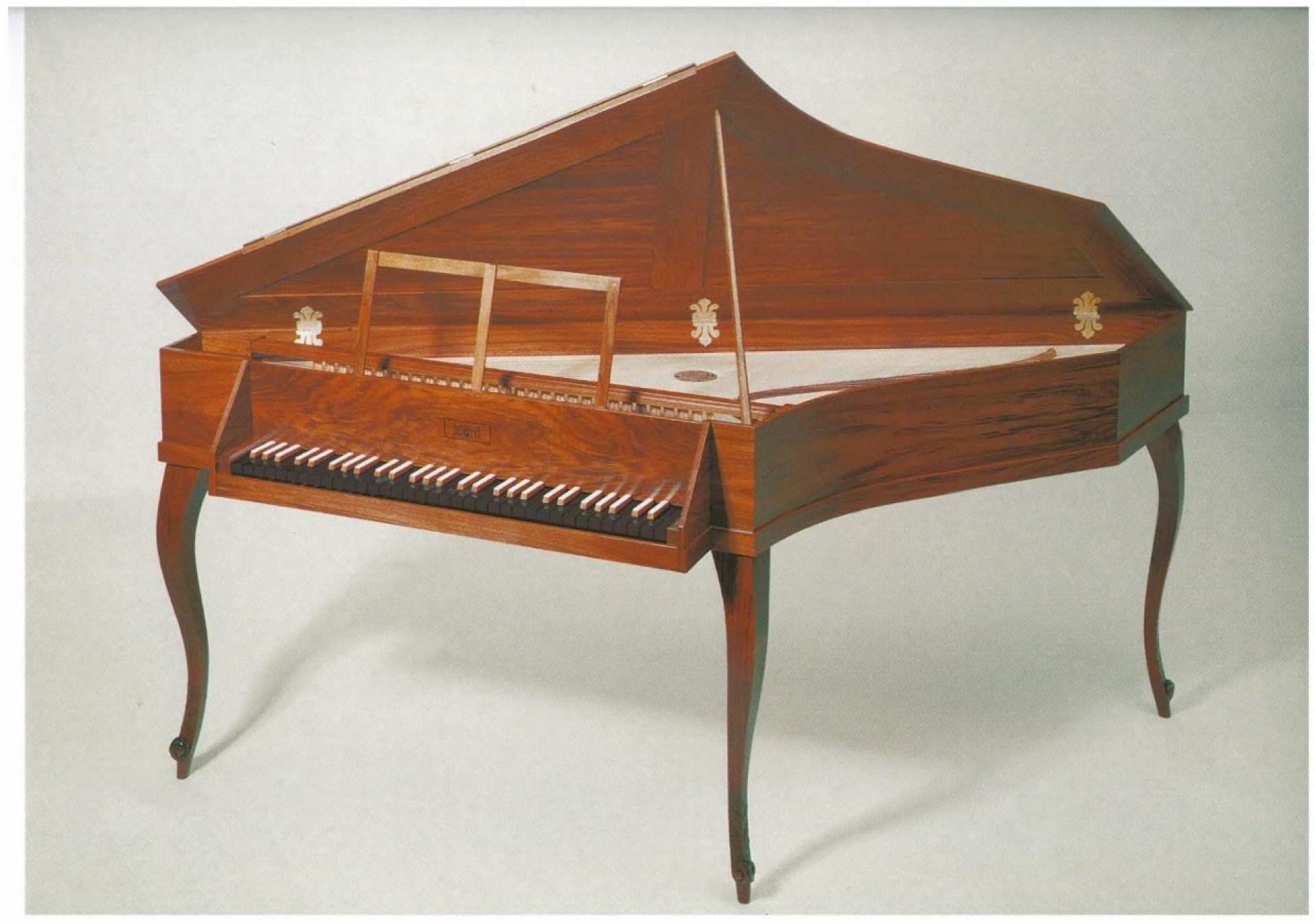 Cembali, Celesten & Harmonien: Neupert Spinett Modell Silbermann